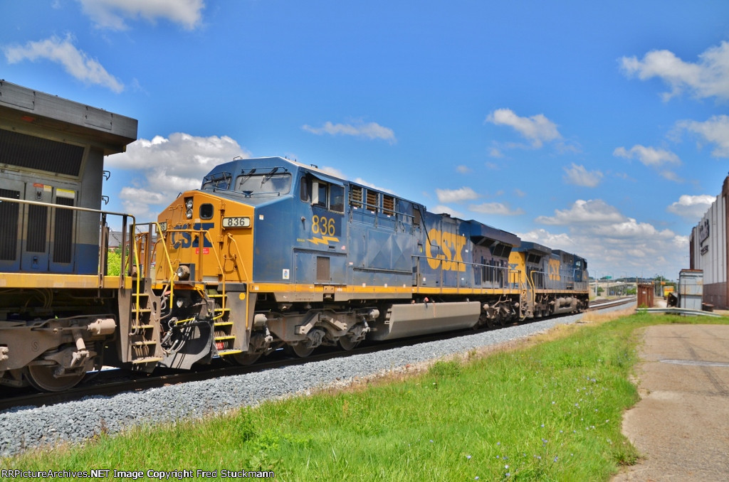 CSX 836